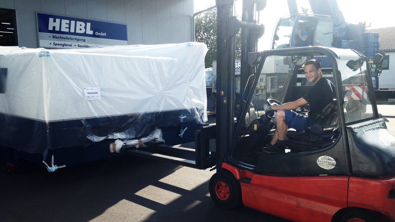 HEIBL GmbH · Blechteilefertigung, Sanitär- und Heizungstechnik