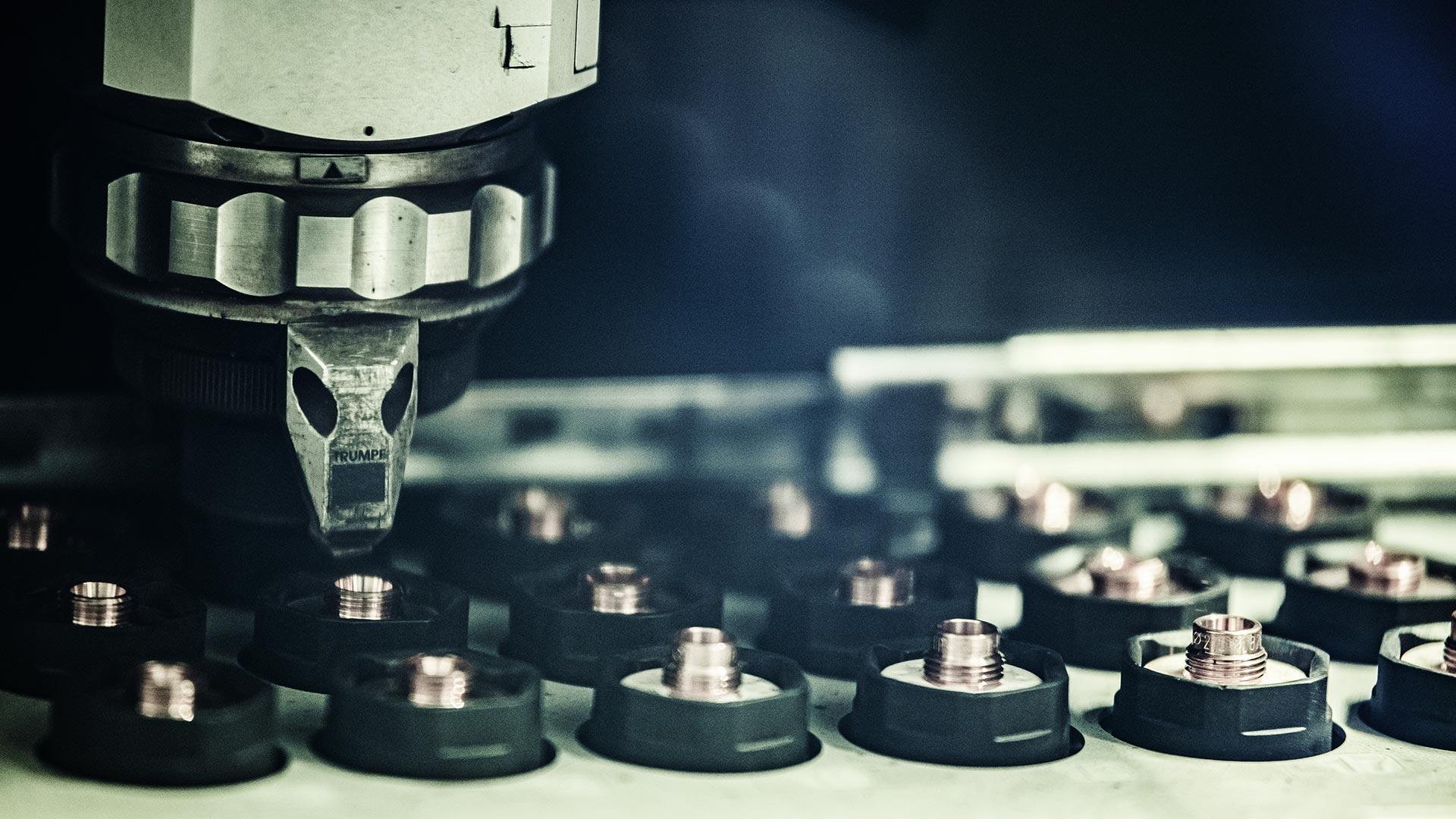 Laserschneiden • HEIBL GmbH • Familienbetrieb in Weiherhammer.